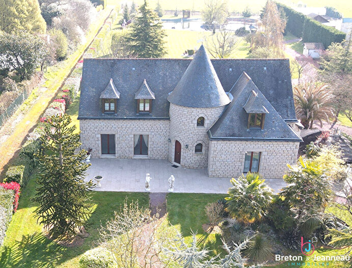 Maison à vendre - Soulgé-sur-Ouette - 5 pièces - 3 chambres