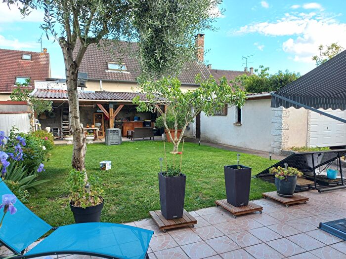 Maison 6 pièces à vendre - Ozoir-la-Ferrière, Gare, Brèche aux Loups, Belle Croix