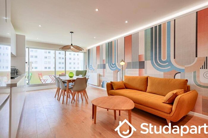 Appartement à louer - Gambetta, Courbevoie - 1 pièce - 1 chambre