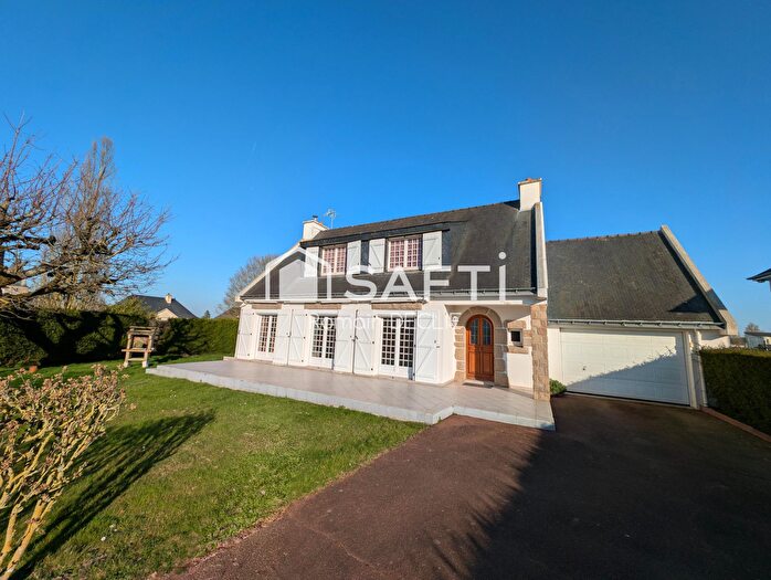 Maison à vendre - Château-Gontier - 5 pièces - 4 chambres