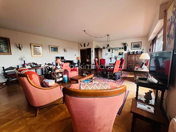 Appartement à vendre - Châteauroux, Centre-ville, Les Marins - 4 pièces - 3 chambres