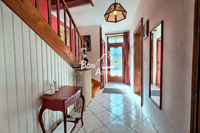 Maisons à vendre et appartements à louer - 3