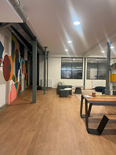 Appartement à louer - Quartiers Centre, Saint-Anne - 12 pièces - 10 chambres