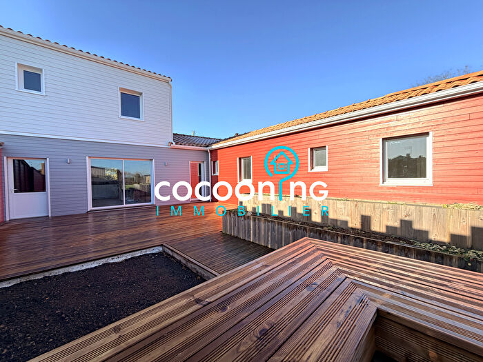 Maison à vendre - Le Loroux-Bottereau - 6 pièces - 4 chambres