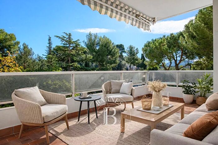 Appartement à vendre - Marseille e , Perier - 6 pièces - 3 chambres