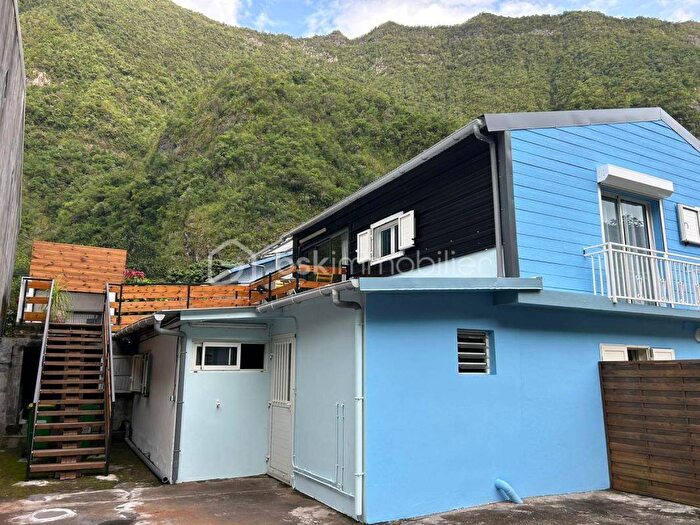 Appartement à louer - Saint-Louis - 3 pièces - 2 chambres