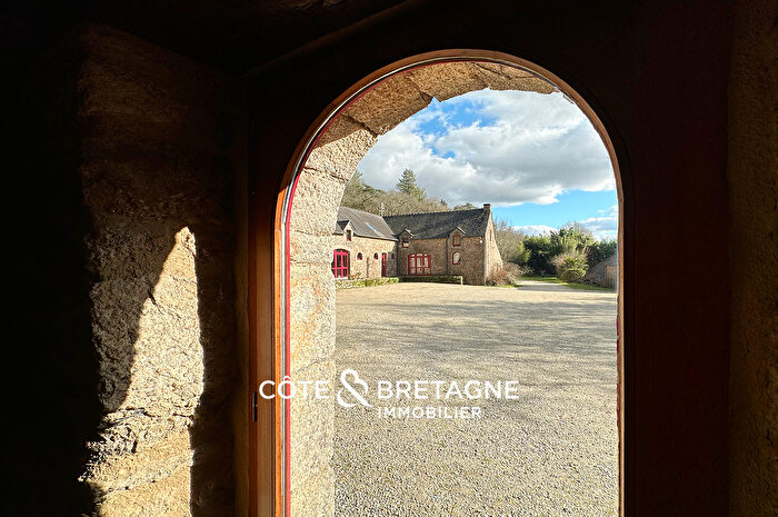 Maison à vendre - Le Faouët - 8 pièces - 4 chambres