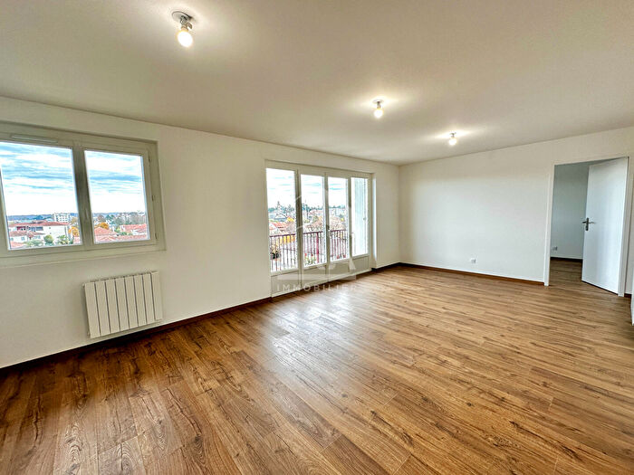 Appartement à louer - Tarbes, Laubadère - 4 pièces