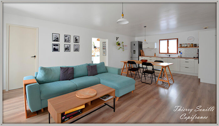 Maison à vendre - Coutras - 6 pièces - 4 chambres