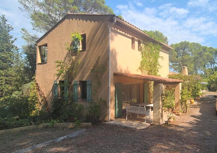 Le Cannet-des-Maures : Maison 7 pièces à vendre