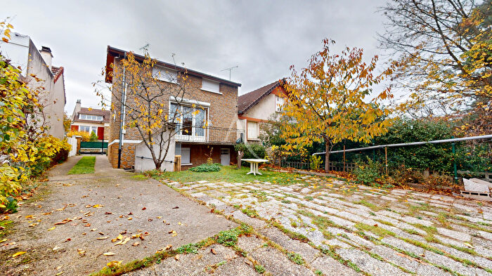 Maison à vendre - Villemomble, Centre-ville, Orangerie - 6 pièces - 4 chambres