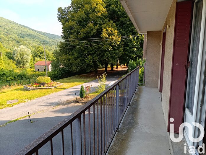 Appartement à vendre - Nouzonville - 4 pièces - 2 chambres