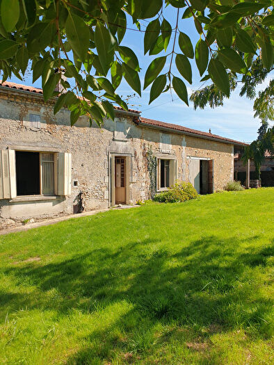 Maison à vendre - Touvérac - 4 pièces - 3 chambres