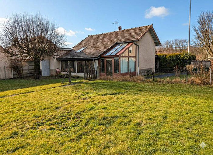 Maison à vendre - Arpajon-sur-Cère - 4 pièces - 2 chambres