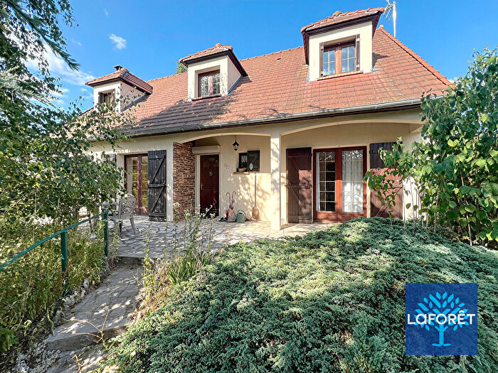 Maison à vendre - Boutigny-sur-Essonne - 7 pièces - 4 chambres