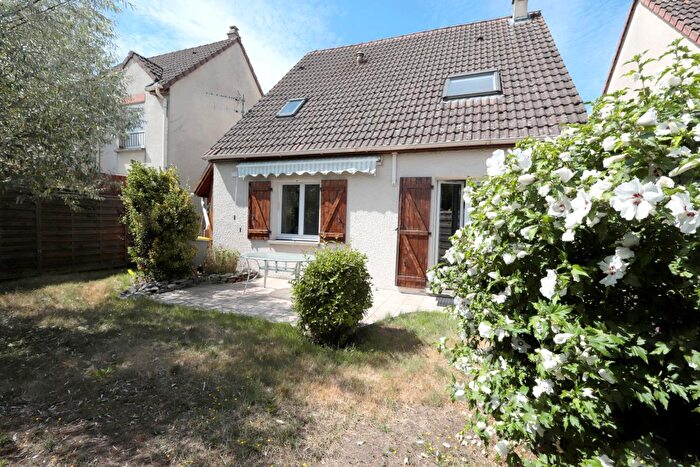 Les Mureaux, Route de Verneuil, Aérodrome : Maison 4 pièces à vendre