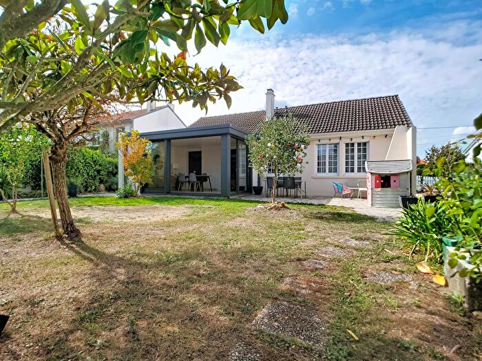 Maison 4 pièces à Basse-Goulaine, à vendre