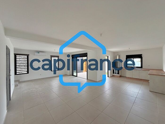 Maison à vendre - Saint-Pierre, La Ravine Blanche, Front de Mer - 4 pièces - 3 chambres