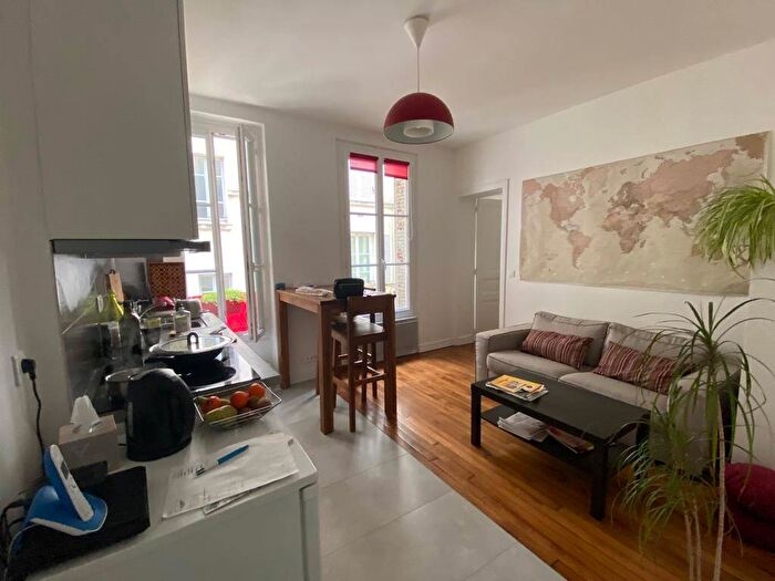Appartement à louer - Jean Moulin-Porte dOrléans, Paris ème arrondissement - 2 pièces - 1 chambre