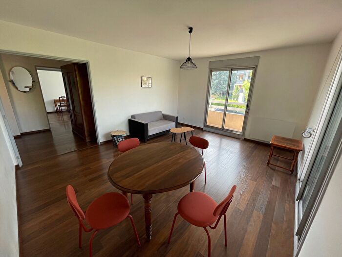 Tassin-la-Demi-Lune, Charles de Gaulle : Appartement 3 pièces à louer