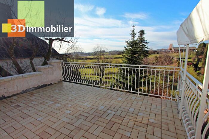 Maison à vendre - Lons-le-Saunier, Centre-ville - 6 pièces - 4 chambres