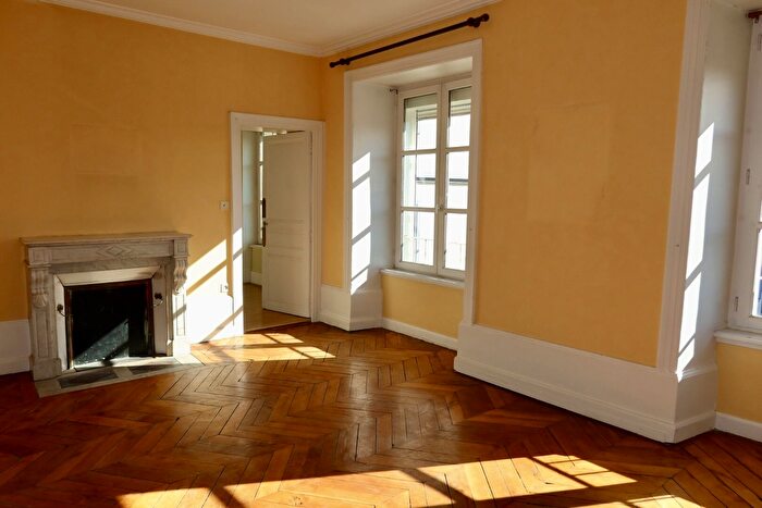 Appartement à vendre - Clermont-Ferrand, Delille, Cathédrale, La Gare - 4 pièces - 2 chambres