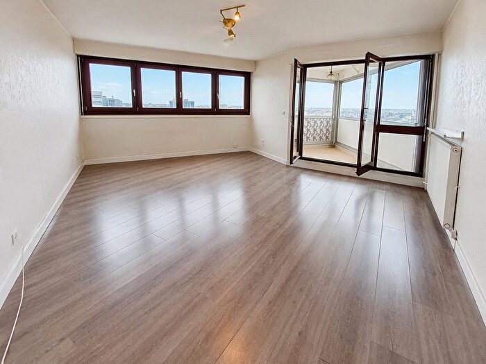 Appartement 4 pièces à Créteil, Brèche, Préfecture, à vendre