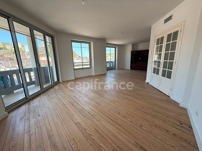 Appartement à vendre - Lourdes, Centre-ville, Place Peyramale, Gare - 4 pièces - 2 chambres