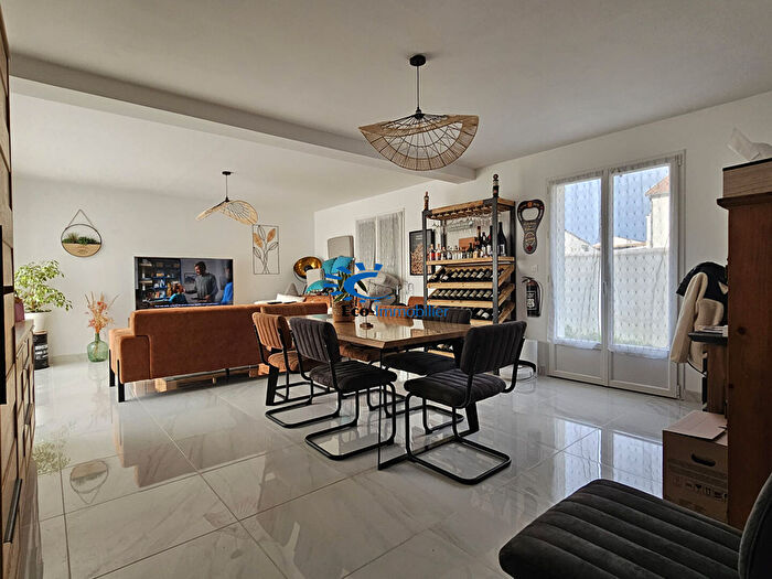 Maison à louer - Périgny - 5 pièces - 4 chambres