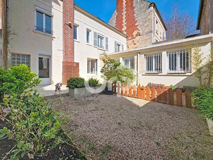 Maison à louer - Centre Ville, Senlis - 5 pièces - 4 chambres