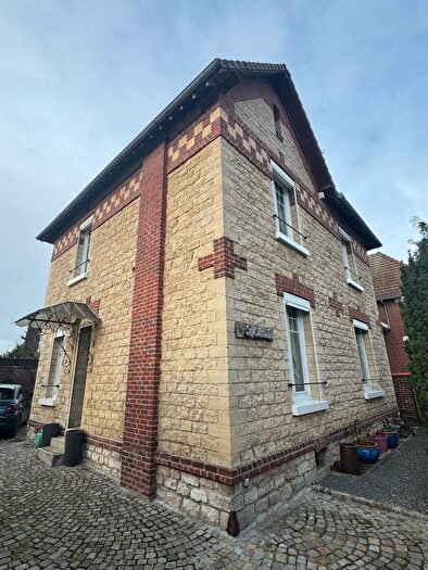 Maison à vendre - Compiègne - 9 pièces - 4 chambres