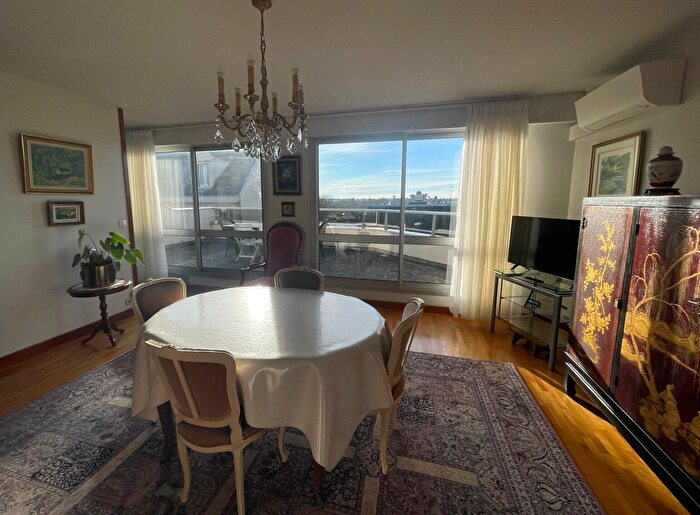 Appartement à vendre - Bourges - 6 pièces - 4 chambres