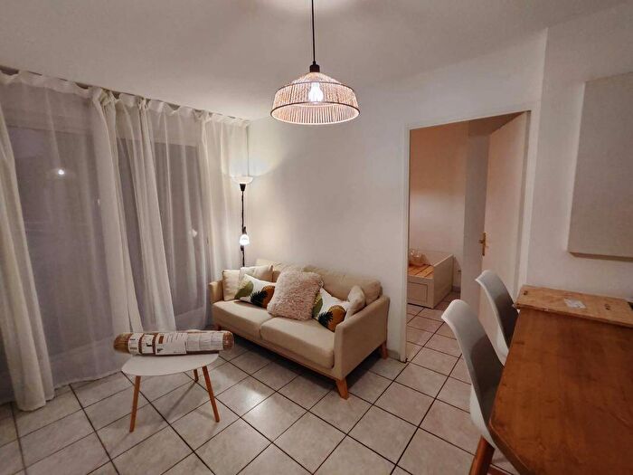 Appartement à louer - Le Rouet, Marseille ème arrondissement - 2 pièces - 1 chambre