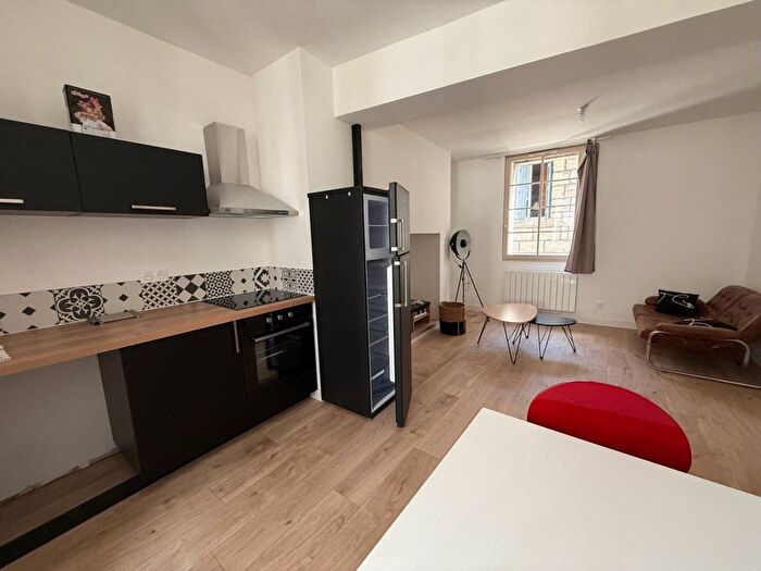 Appartement à louer - Brive-la-Gaillarde - 2 pièces - 1 chambre