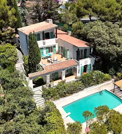 Sète, Saint-Clair : Maison 7 pièces à vendre