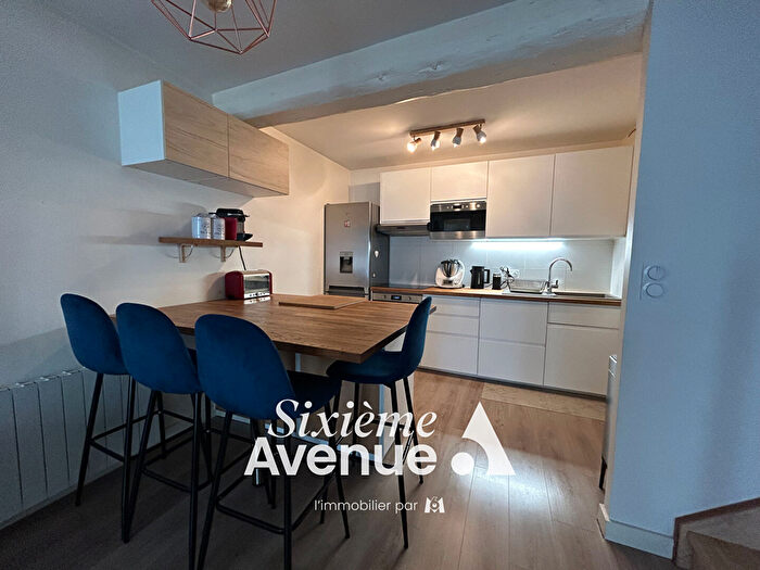 Maisons à vendre et appartements à louer - 3