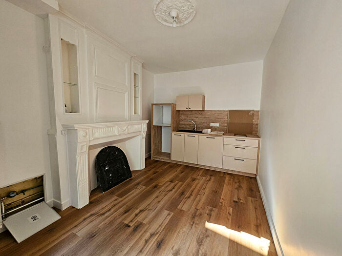 Appartement 1 pièce à Besançon, Boucle, Chapelle des Buis, à louer