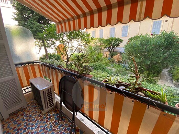 Appartement 1 pièce à Menton, à louer