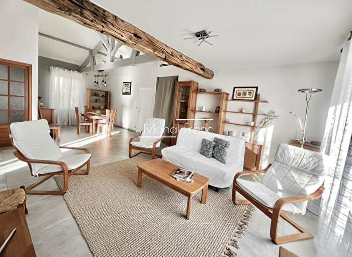 Maison à vendre - Saint-Médard-en-Jalles, Centre-ville - 6 pièces - 4 chambres