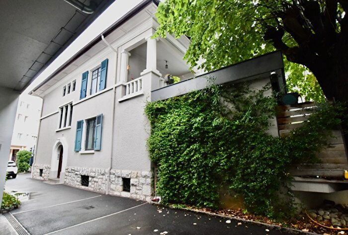 Appartement à vendre - Annemasse, Centre-ville - 4 pièces - 3 chambres