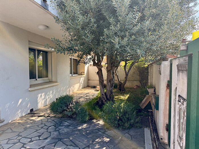 Maison à vendre - Bourg-lès-Valence, Bourg Ouest - 10 pièces - 7 chambres