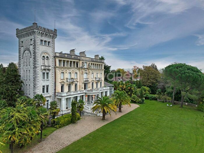 Appartement à vendre - Pau, Pau Sud - 8 pièces - 4 chambres