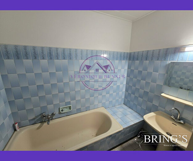 Appartement à vendre - Riedisheim, Centre-ville - 2 pièces - 1 chambre