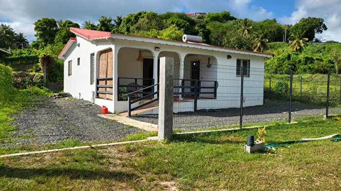 Maison à louer - Le Gosier - 3 pièces - 2 chambres