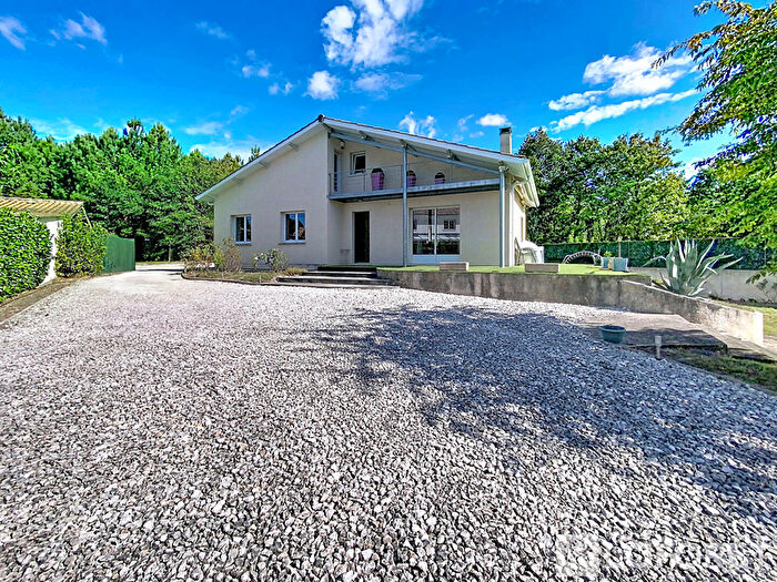 Martignas-sur-Jalle : Maison 7 pièces à vendre