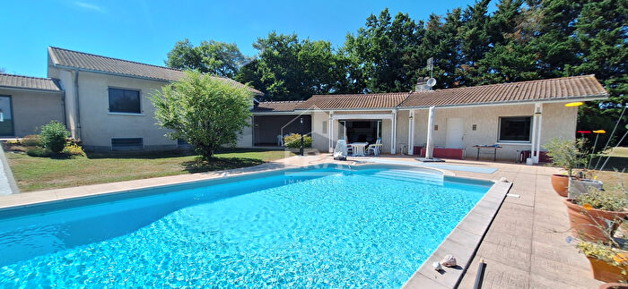 Maison 10 pièces à Saint-Denis-lès-Bourg, à vendre