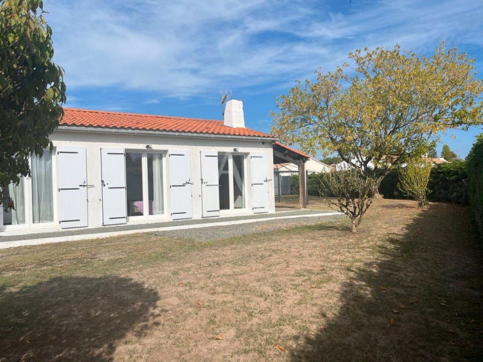 Maison 3 pièces à La Chaize-Giraud, à louer