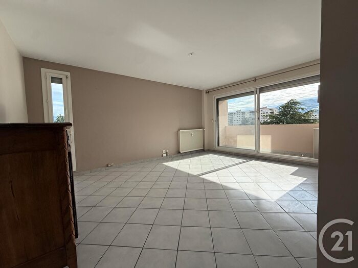 Appartement 3 pièces à Échirolles, Centre-ville, à vendre