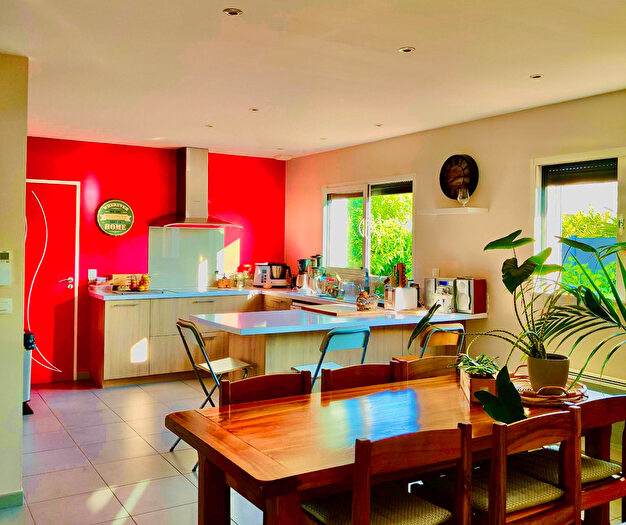 Maisons à vendre et appartements à louer - 1