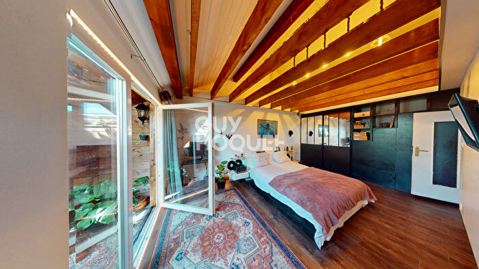 Maison à vendre - Albertville, Centre-ville - 6 pièces - 5 chambres